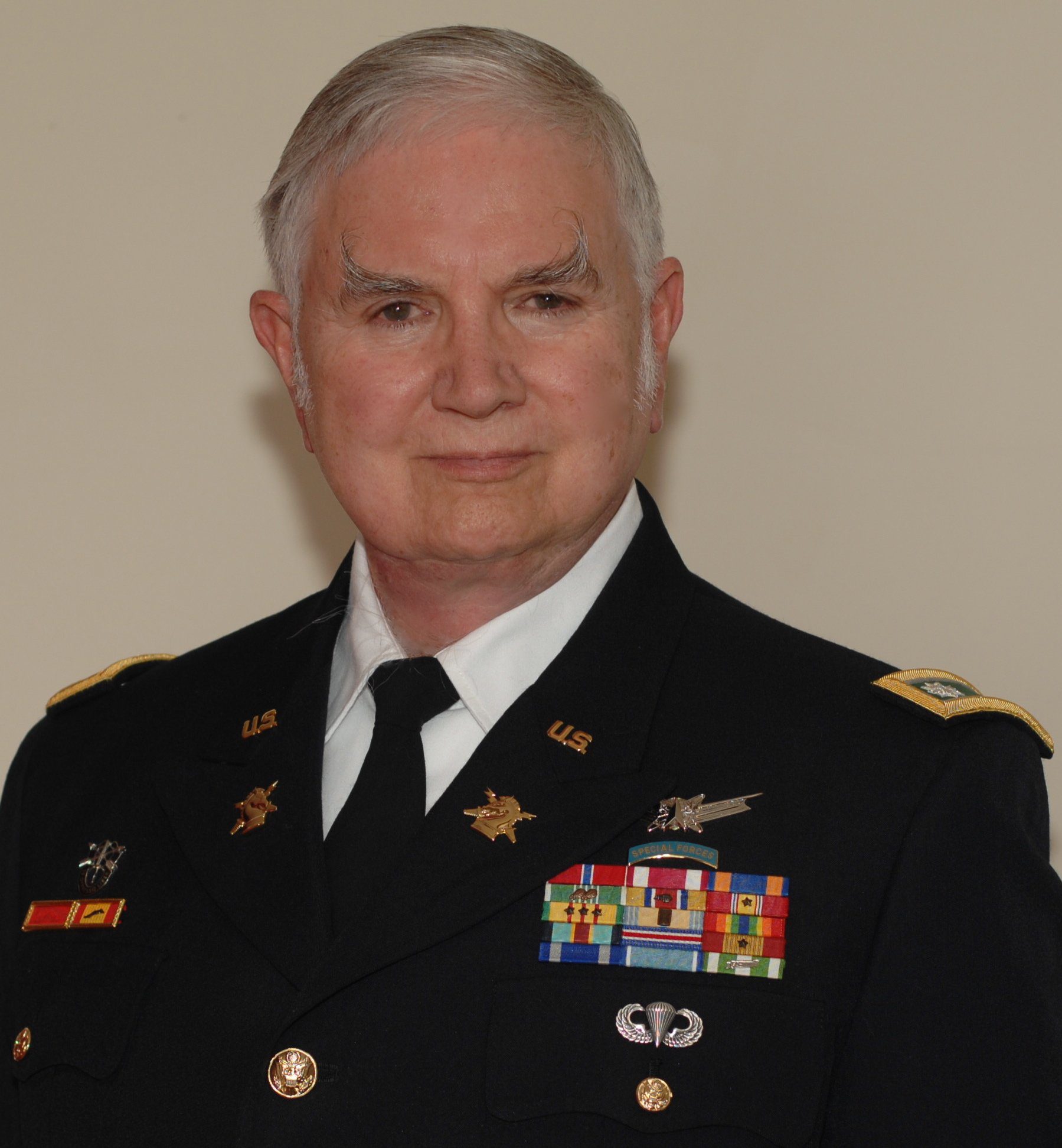 Michael Aquino y el Templo de Set ‣ Iglesia de Satán