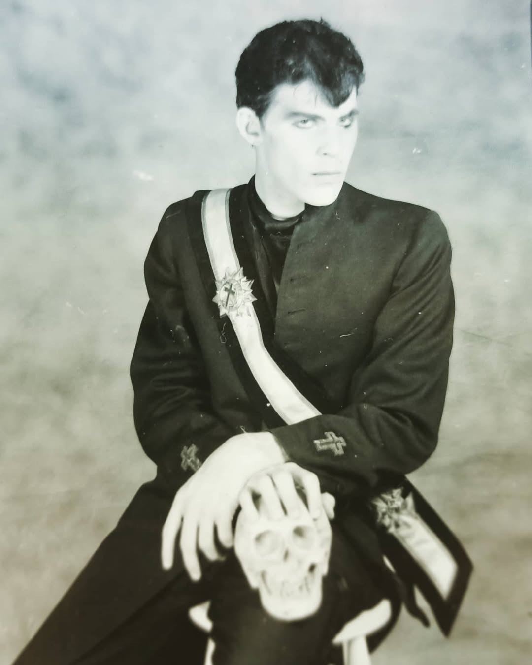 Nikolas Schreck: satanista y hombre lobo ‣ Iglesia de Satán